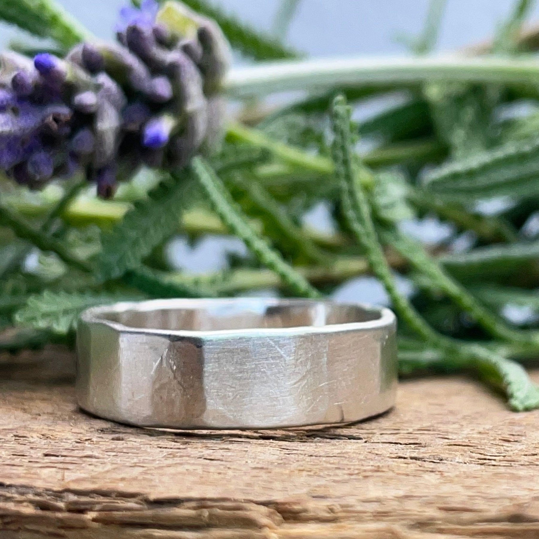 Silver cremation ash ring with a unique matte hammered finish – Outside Sol